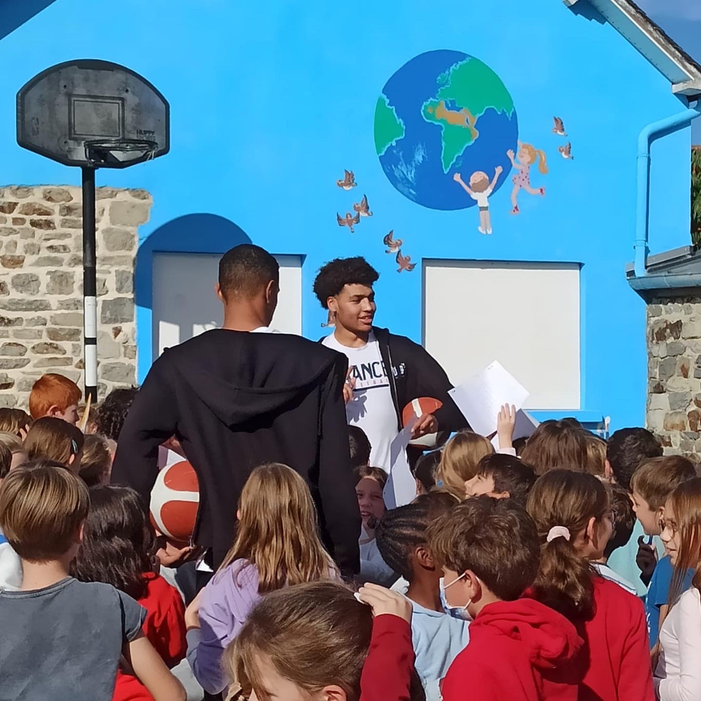 URB dans la Cité : Retour à l’école pour Guillaume, Jérémy et Adrien ...